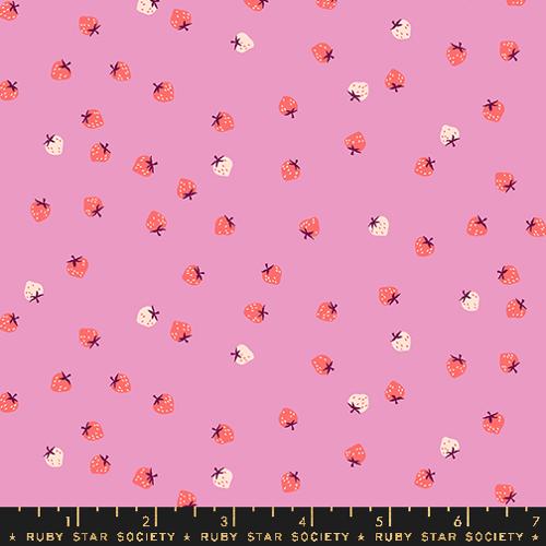 Ruby Star Strawberry | RS3086 19 | Daisy – The Quilty Shop